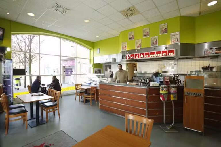 Stations Café og Pizza Farum - Pizzatakeaway i Farum